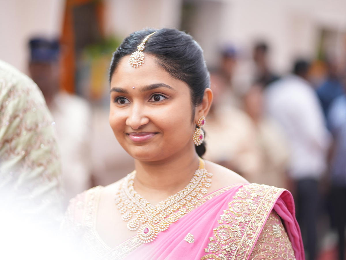హైదరాబాద్ : ఘనంగా జగ్గారెడ్డి కుమార్తె నిశ్చితార్థ వేడుక (ఫొటోలు) | CM ...
