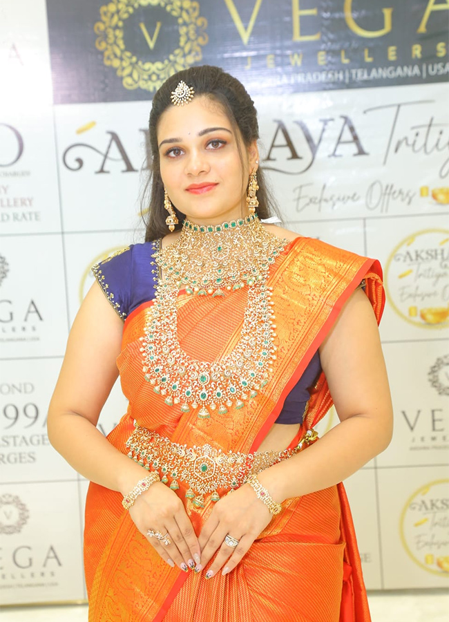 హైదరాబాద్‌ : అక్షయ తృతీయ ఫెస్టివల్..సందడి చేసిన మోడల్స్ (ఫొటోలు ...