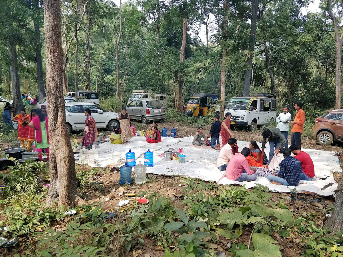 ఏపీలోని ఈ గుడి చాలా స్పెషల్..దట్టమైన అటవీ ప్రాంతంలో వెలసిన అమ్మవారు ...