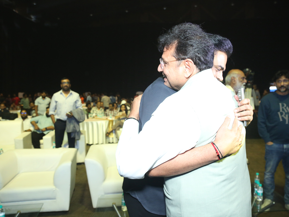 ‘దిల్‌’ రాజు ‘లోర్వెన్‌ ఏఐ’ స్టూడియో లాంచ్‌... టాలీవుడ్ ప్ర‌ముఖులు సంద ...