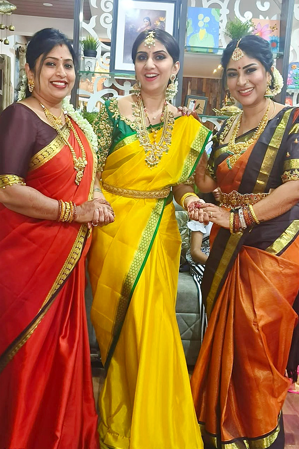 కుమారుడి ధోతి వేడుక.. ఫోటోలు షేర్ చేసిన బుల్లితెర నటి మంజుల (ఫొటోలు ...