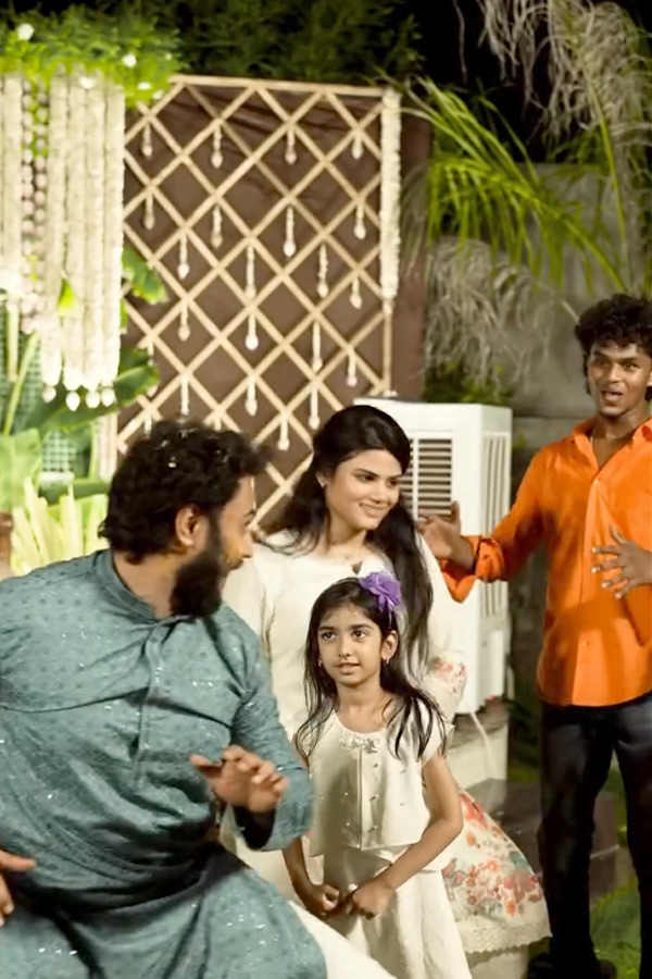 తమిళ నటుడి భార్య సీమంతం.. రంభ సందడి (ఫొటోలు) | Actress Rambha Attend ...