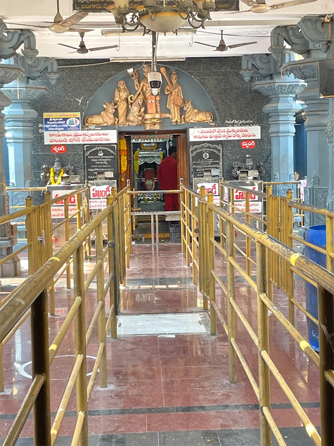 ఏపీలో ప్రసిద్ధి చెందిన ఆలయం..ఈ ఎత్తైన గోపురం పైకి మీరు ఎప్పుడైనా ...