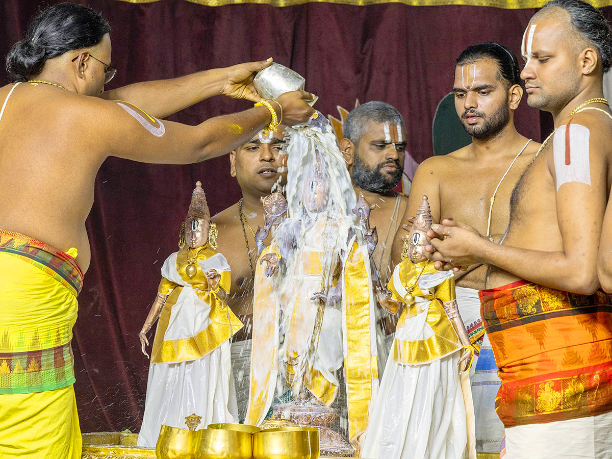 తిరుమలలో ఘనంగా జ్యేష్ఠాభిషేకం ప్రారంభం (ఫొటోలు) | Jyeshta Abhishekam ...