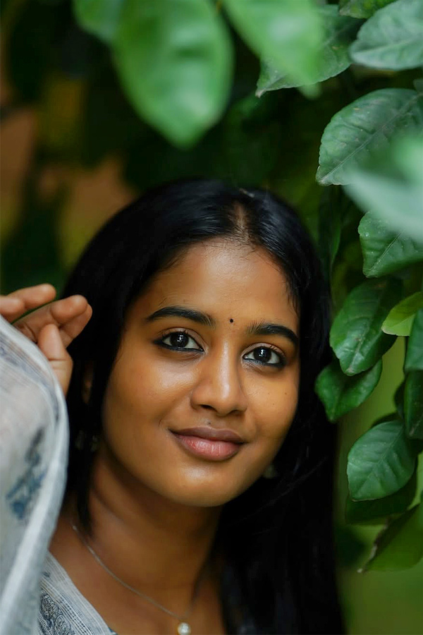 డస్కీ బ్యూటీ బ్రిగిడ.. చుడీదార్‌లో ఇలా (ఫొటోలు) | Actress Brigida Saga ...