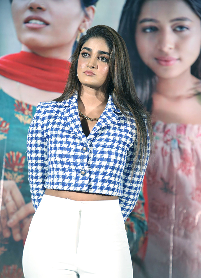 ట్రైలర్ లాంచ్ ఈవెంటో మెరిసిన నటి డింపుల్ హయాతీ (ఫొటోలు) | Actress ...