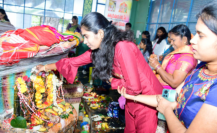 శ్రావణ నాగుల చవితి (ఫొటోలు) | Devotees Celebrated Nagula Chavithi 2025 ...