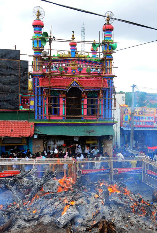 అనంతపురం : గూగూడులో కుళ్లాయిస్వామి ఉత్సవాలకు పోటెత్తిన భక్తులు (ఫొటోలు ...