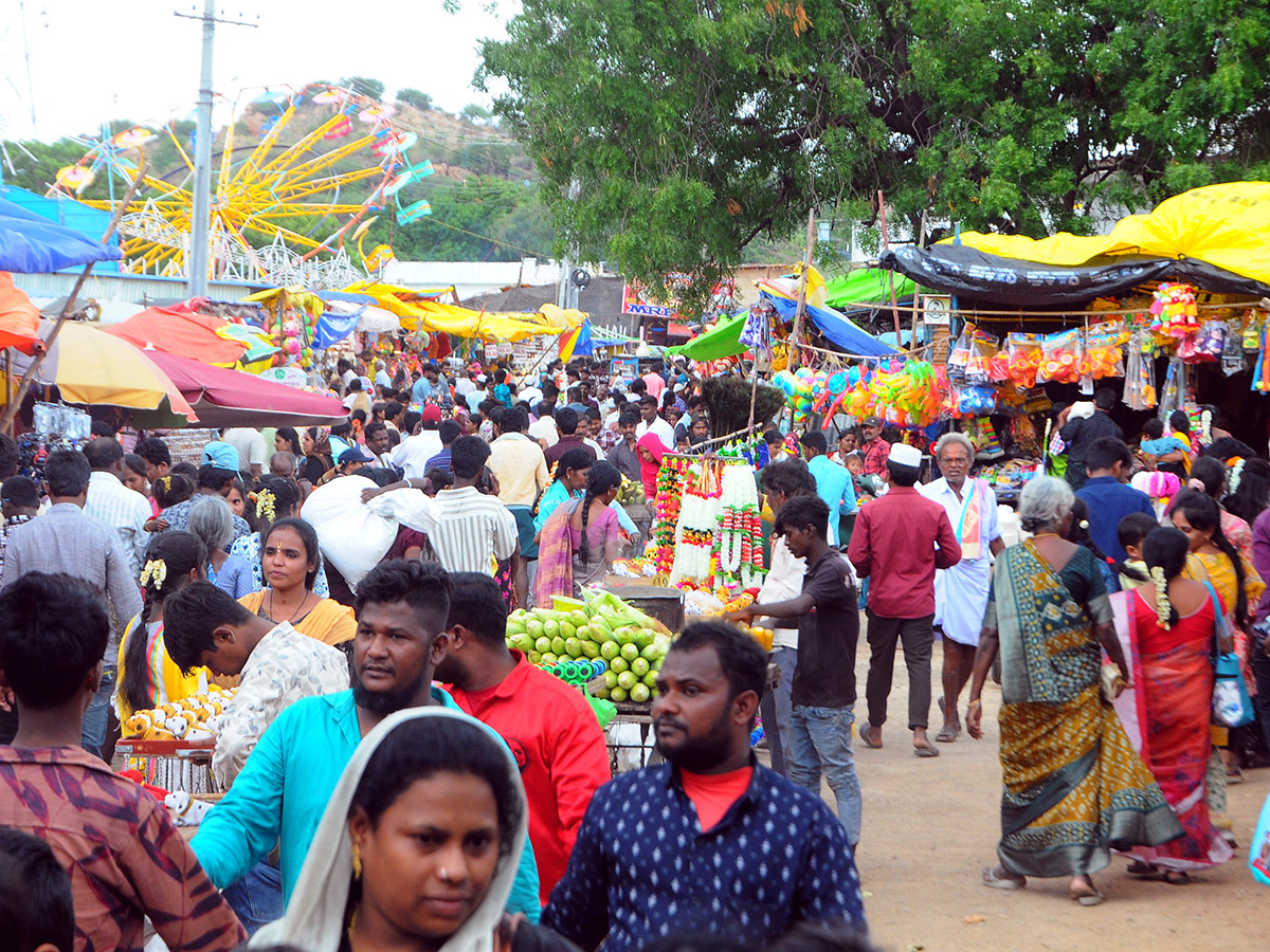 అనంతపురం : గూగూడులో కుళ్లాయిస్వామి ఉత్సవాలకు పోటెత్తిన భక్తులు (ఫొటోలు ...