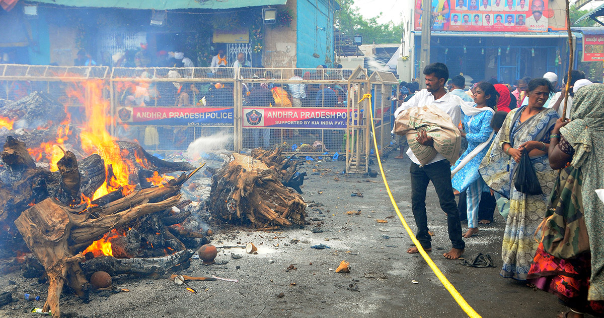 అనంతపురం : గూగూడులో కుళ్లాయిస్వామి ఉత్సవాలకు పోటెత్తిన భక్తులు (ఫొటోలు ...