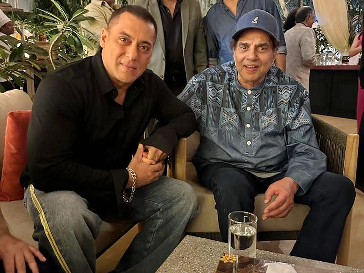 Dharmendra: బాలీవుడ్‌ లెజెండ్ ధర్మేంద్ర జీవితంలో స్పెషల్‌ (ఫొటోలు ...