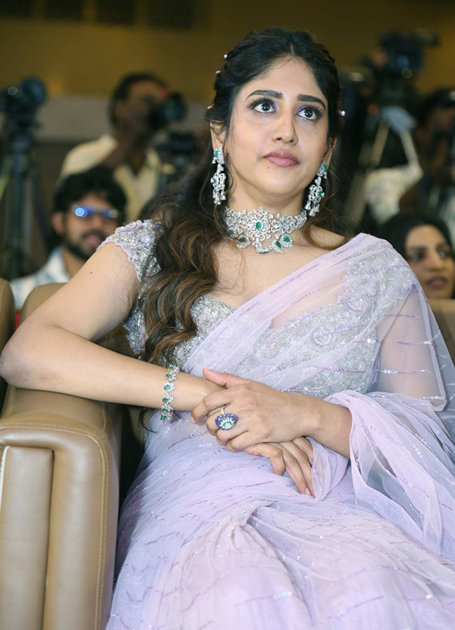 ‘సంతాన ప్రాప్తిరస్తు’ ప్రీ రిలీజ్ లో మెరిసిన చాందినీ చౌదరి (ఫొటోలు ...