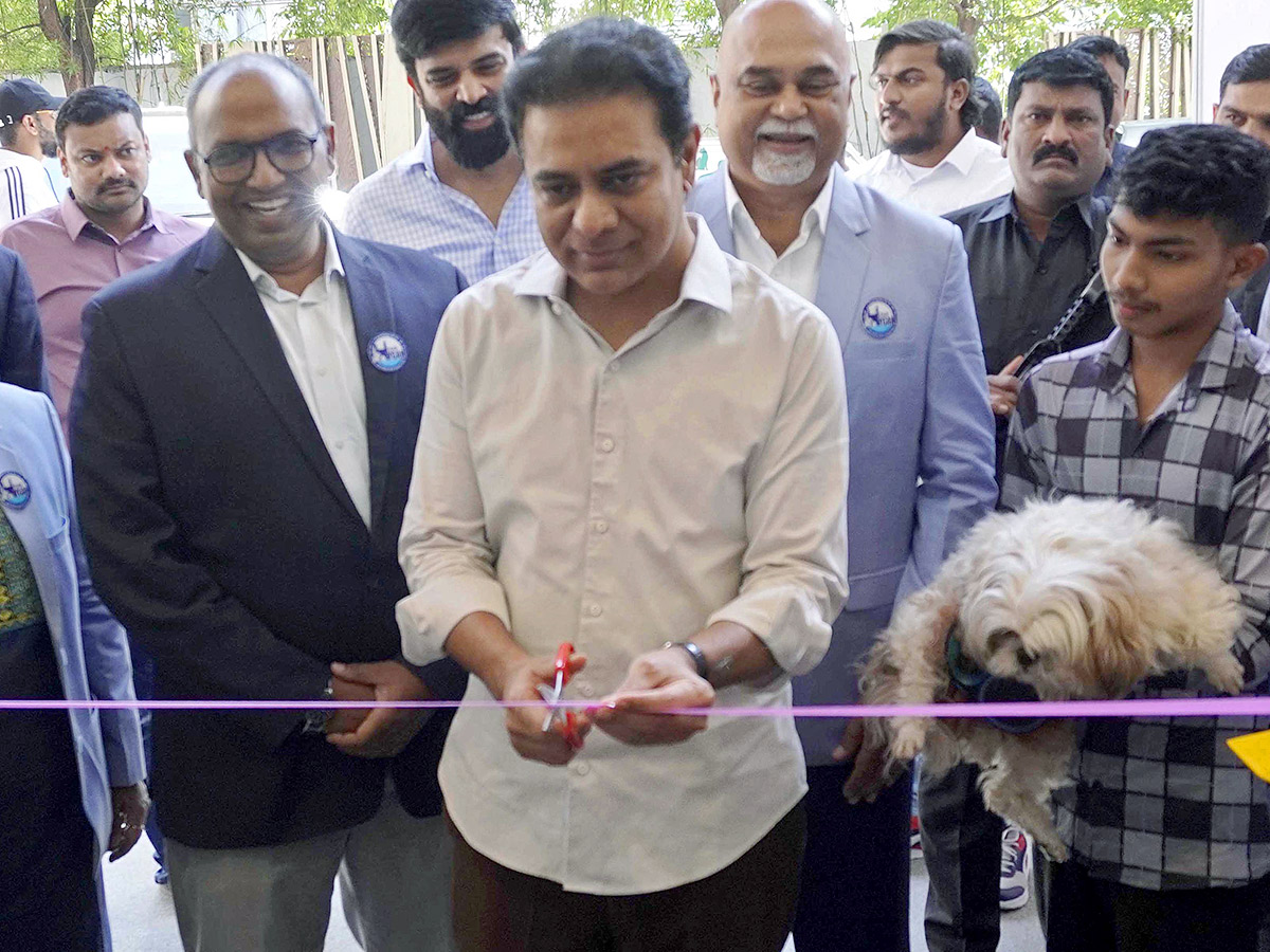 హైదరాబాద్‌ : పెట్‌ షో అదరహో (ఫొటోలు) | Dog Show in Hyderabad Photos ...