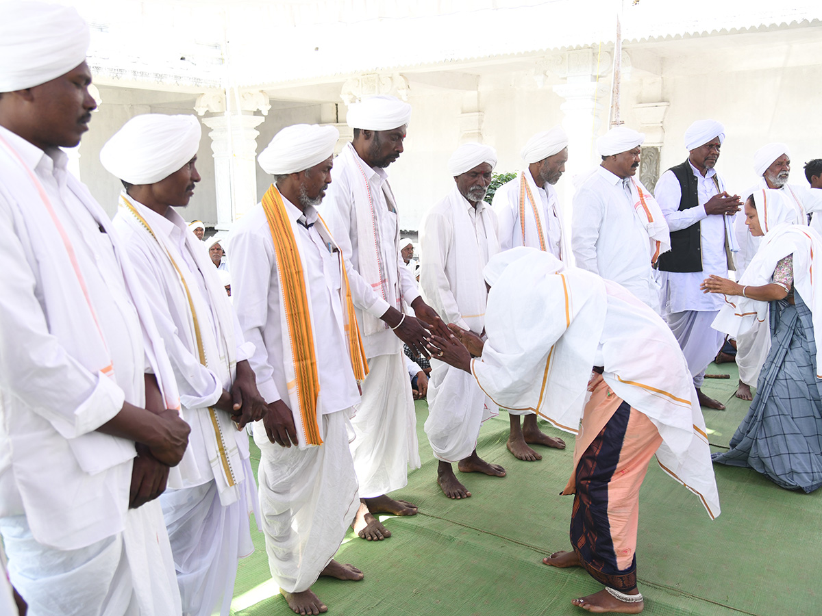మహాపూజతో నాగోబా జాతర ప్రారంభం (ఫొటోలు) | Telangana Biggest Tribal ...