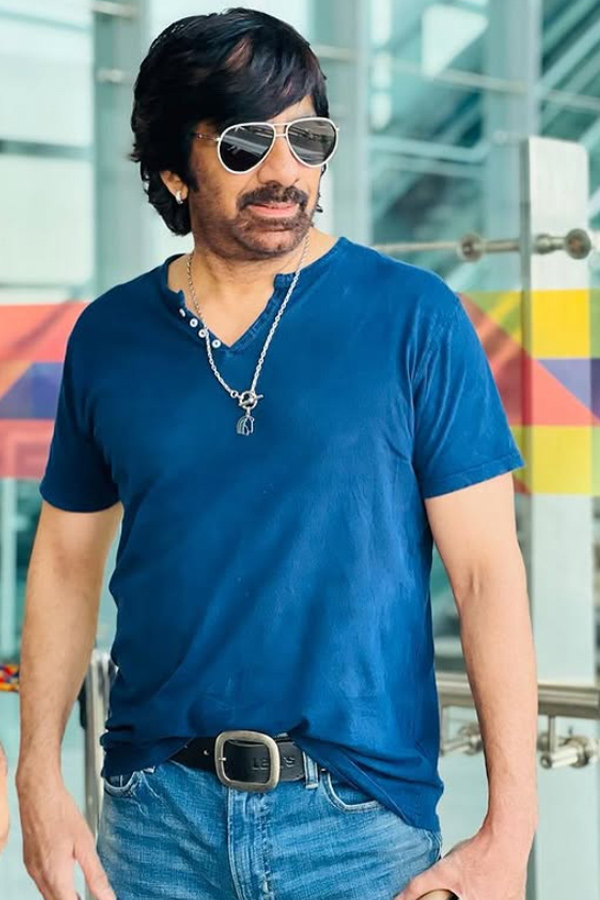 'ఇరుముడి' సెట్‌లో రవితేజ బర్త్ డే సెలబ్రేషన్ (ఫొటోలు) | Mass Maharaj ...