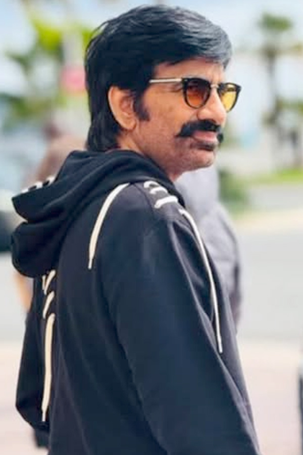 'ఇరుముడి' సెట్‌లో రవితేజ బర్త్ డే సెలబ్రేషన్ (ఫొటోలు) | Mass Maharaj ...