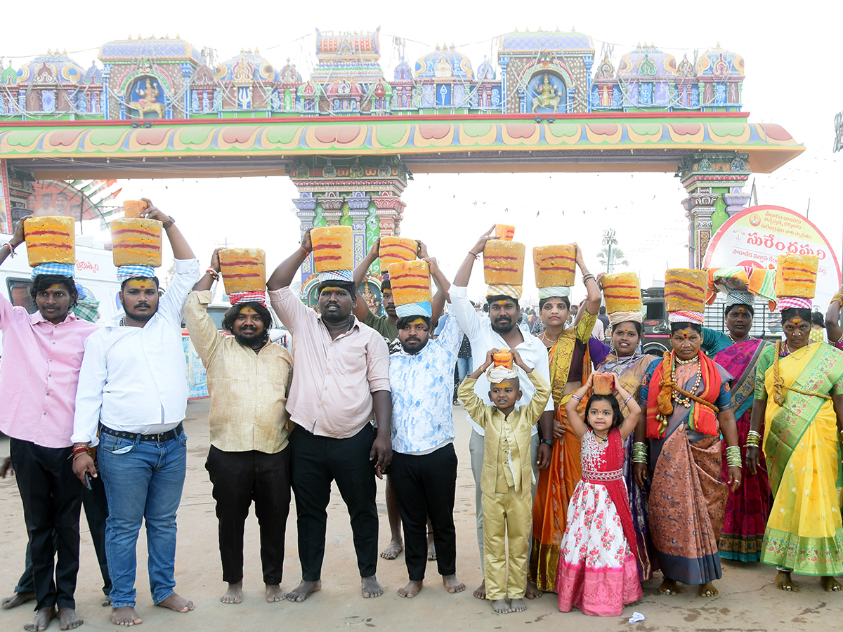మేడారం మహాజాతర పండుగ ప్రారంభం (ఫొటోలు) | Sammakka Sarakka Medaram Maha ...