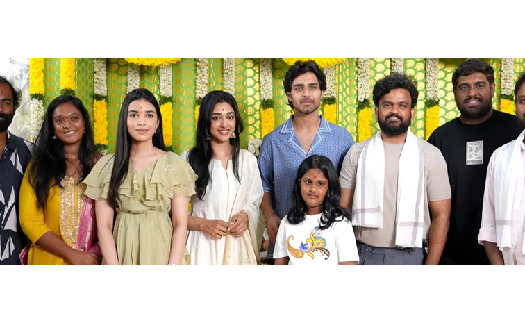 లాంచనంగా మొదలైన శ్రీకాంత్ కొడుకు కొత్త సినిమా (ఫొటోలు) | Actor Roshan ...