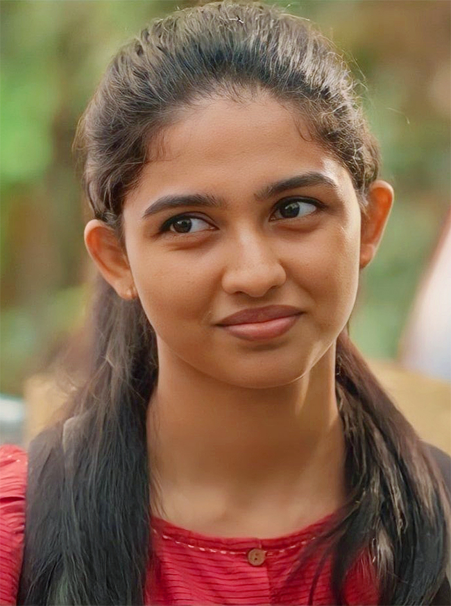 ప్రేమలు హీరోయిన్ మమితా బైజు క్యూట్ పిక్స్ | Actress Mamitha Baiju ...